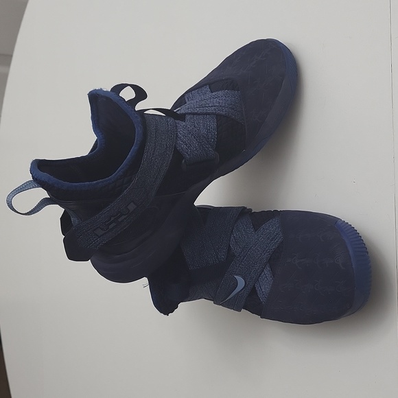 Nike | Shoes | Nike Lebron Navy Blue Soldier 2 Anchor 218 Size 7 Youth ...